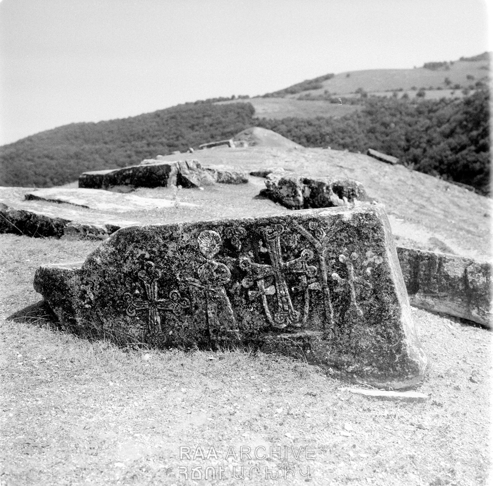 Cemetery :: ARMENIAN HISTORICAL MONUMENTS
