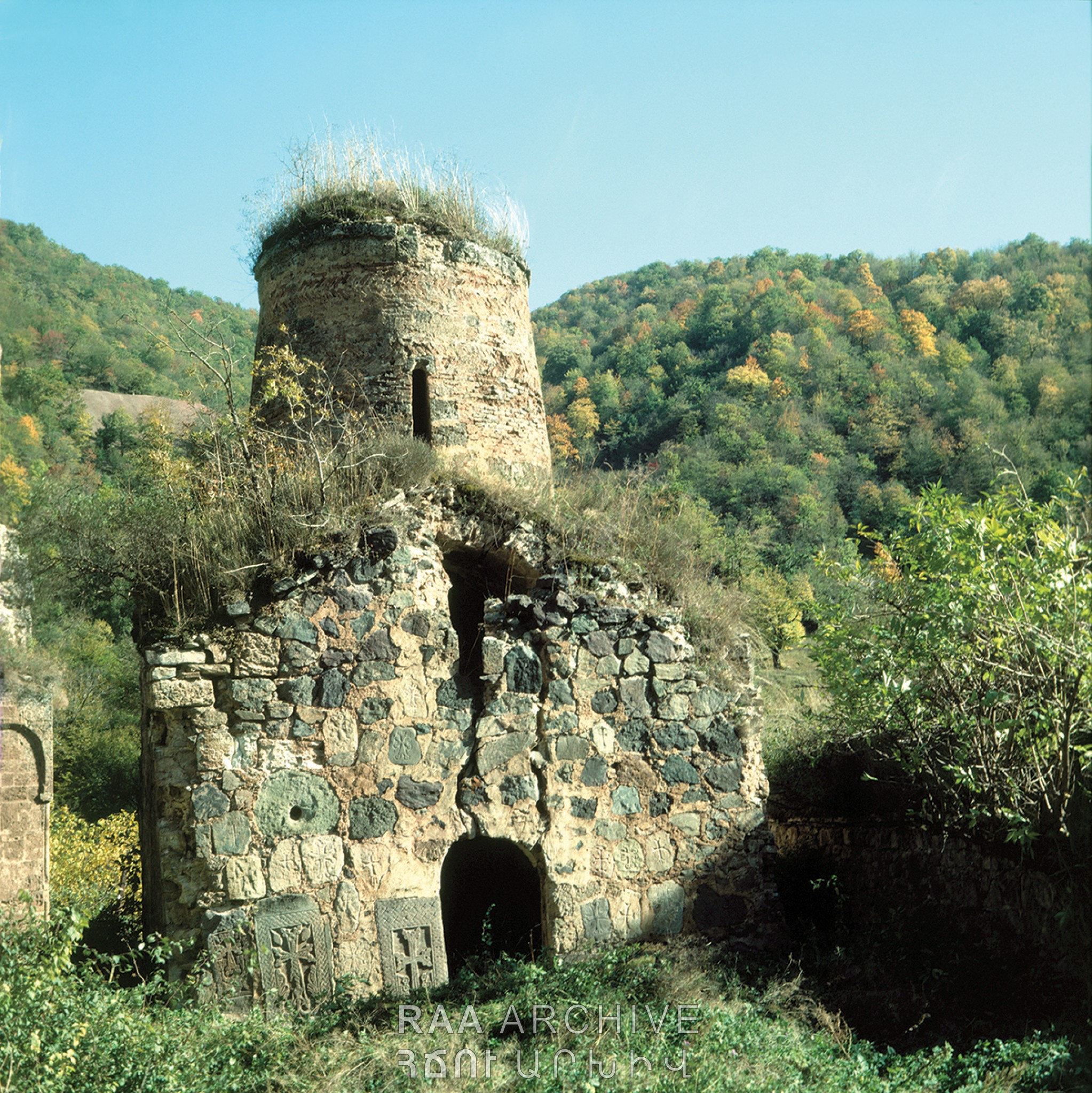 Small domed church Church :: ARMENIAN HISTORICAL MONUMENTS