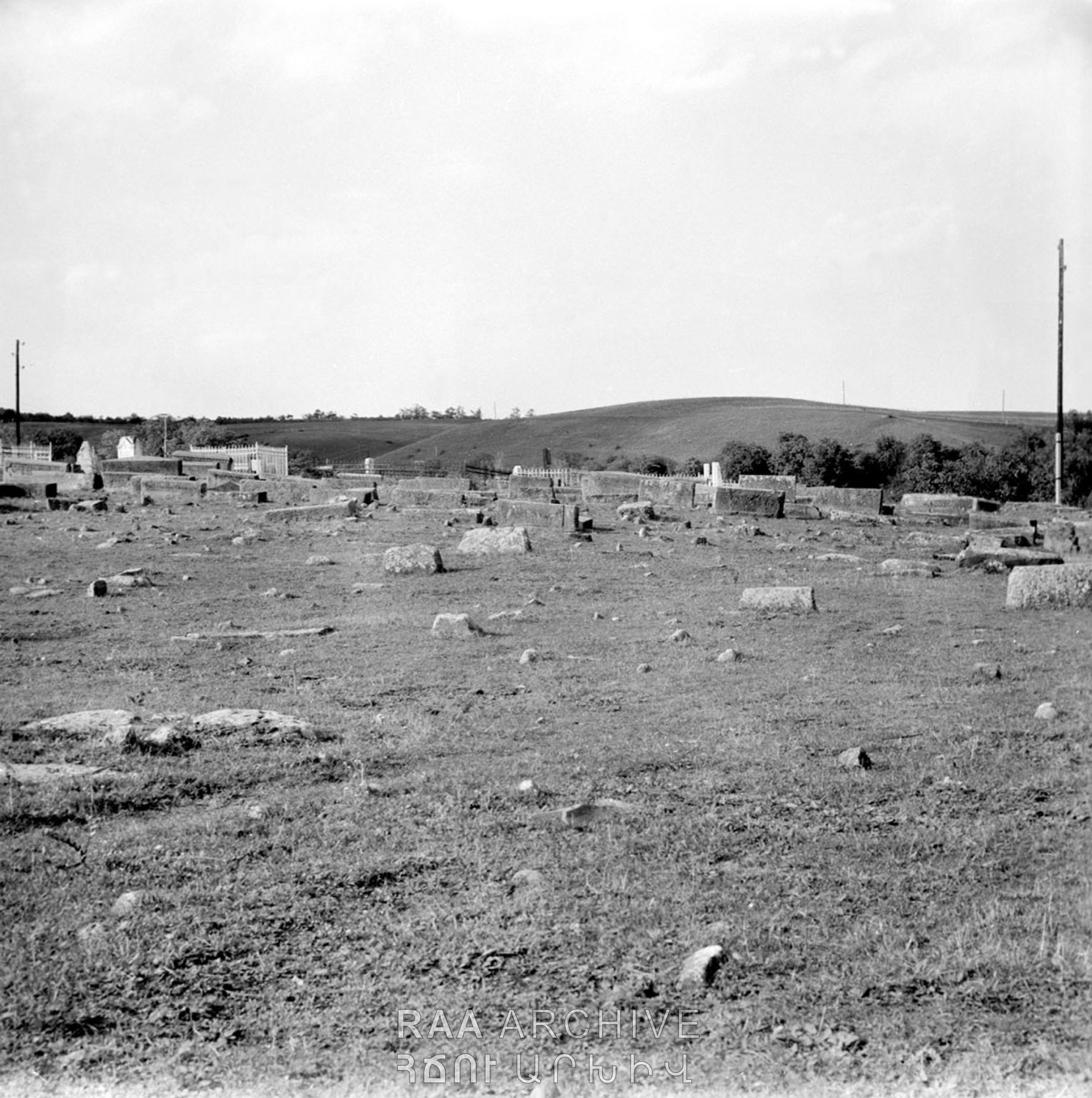 Cemetery :: ARMENIAN HISTORICAL MONUMENTS